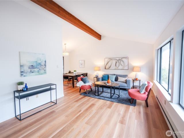 2562 Thorndyke Avenue W # 405