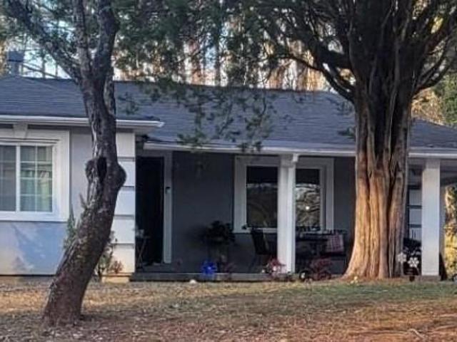 2563 Collier Dr NW, Atlanta, GA 30318