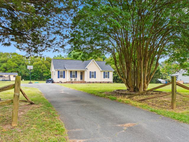 2563 Foxfire Lane