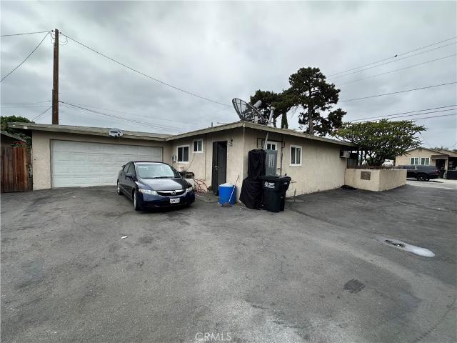 2563 Sastre Ave
