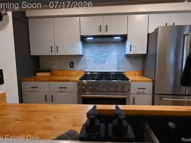 256 1st Street