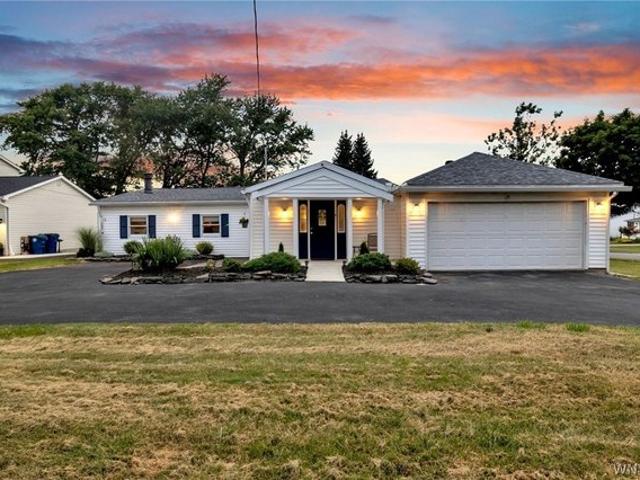 256 Country Pkwy, Williamsville, NY 14221