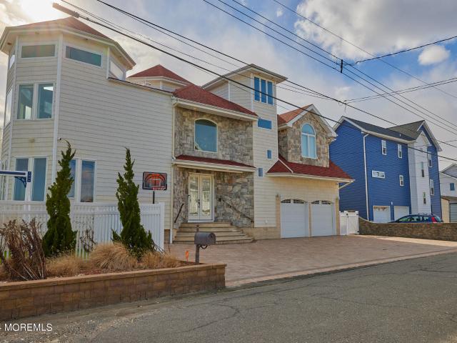 256 Cedar Drive