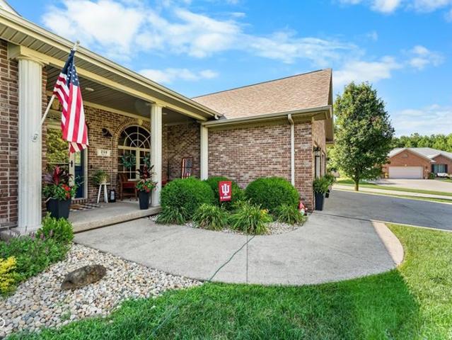 256 Chase Ct, Seymour, IN 47274