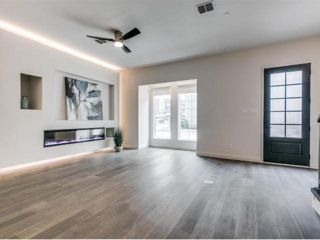 256 Crockett St, Roanoke, TX 76262 | MLS #21146 | Compass