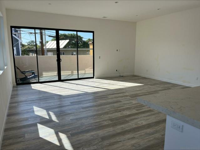 256 B Ave, Coronado, US, CA