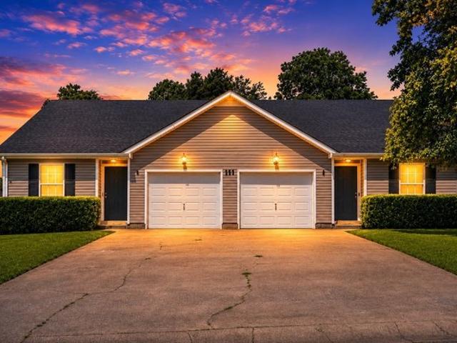 256 Executive Ave, Clarksville, TN 37042