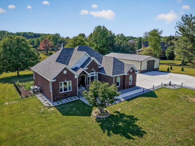 256 Kings Pointe Ln