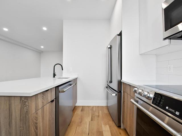 256 Putnam Avenue 4PH