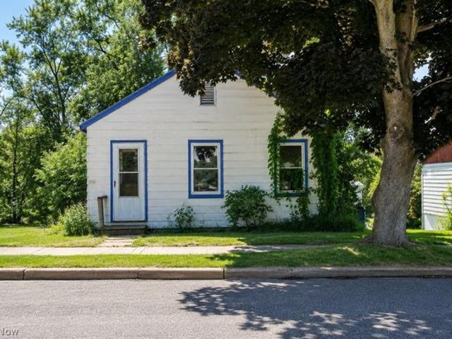 256 Ridge St, Leetonia, OH 44431