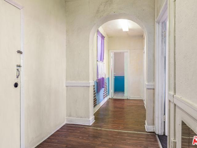 256 W Florence Ave, Unit 202, Los Angeles, CA 90003 | MLS #PT26125
