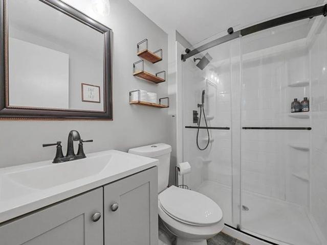 256 W Lake Dr, Cadillac, MI 49601