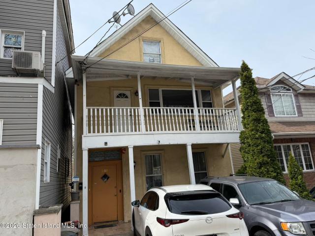 256 Westervelt Avenue