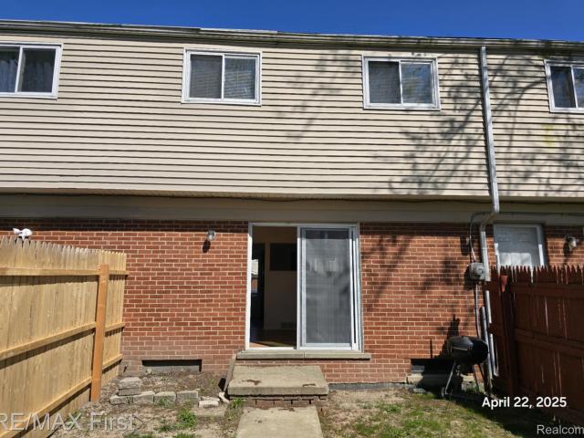 25745 Cambridge