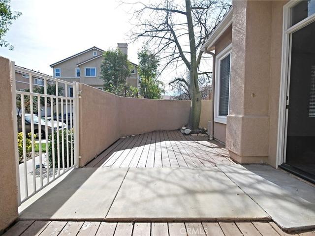 25745 Perlman Pl, Unit A, Stevenson Ranch, CA 91381 | MLS #SR26090 | Compass