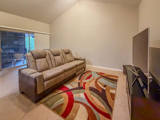 2574 Marilee Ln, Unit 23, Houston, TX 77057 | MLS #3395