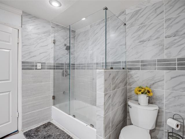2574 Marilee Ln, Unit 2, Houston, TX 77057 | MLS #37700