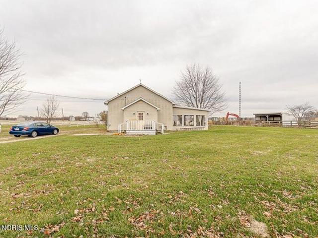 2574 County Road 74, Gibsonburg, OH 43431