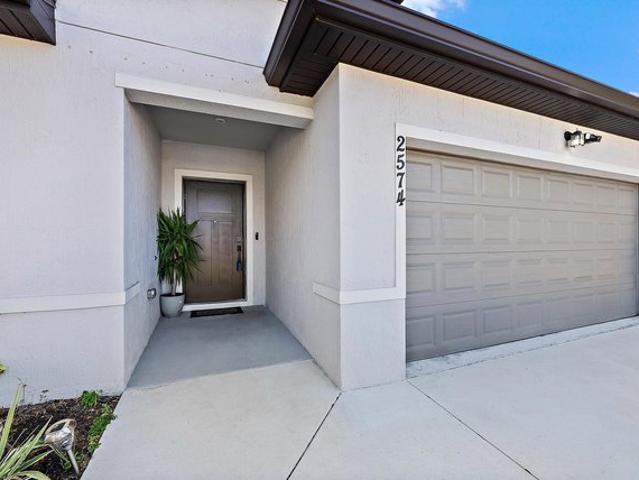 2574 SW Cameo Blvd, Port Saint Lucie, FL 34953