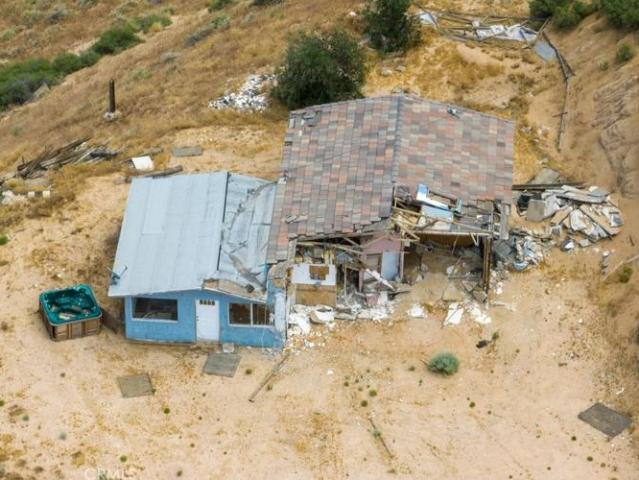 25755 Castle Rock Rd, Apple Valley, CA 92308