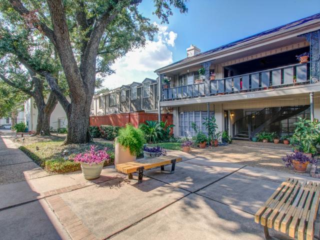 2575 Marilee Ln, Unit 1, Houston, TX 77057 | MLS #72550