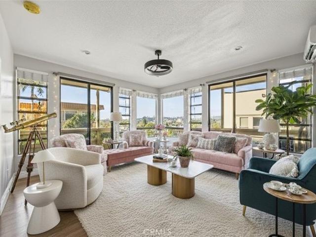 2575 E 19th St Apt 26, Signal Hill, CA 90755