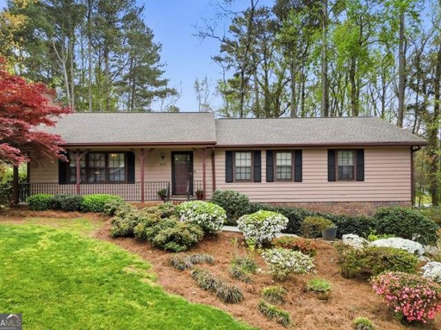 2575 Valley Hill Dr, Acworth, GA 30102