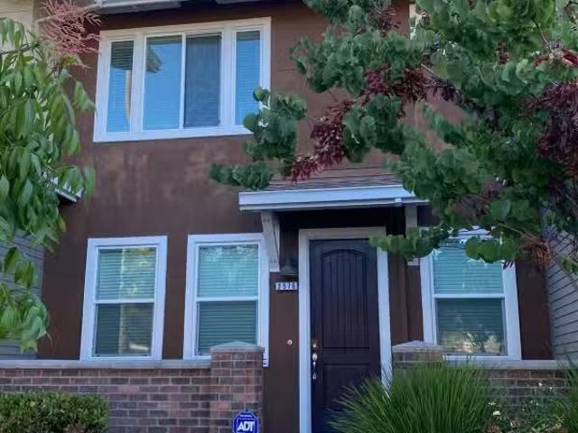 2576 Alvin St, Mountain View, CA 94043