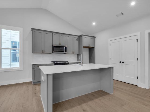 2576 Butlers Green Circle