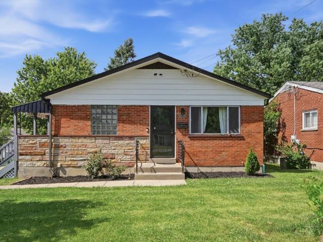 2576 Banning Road