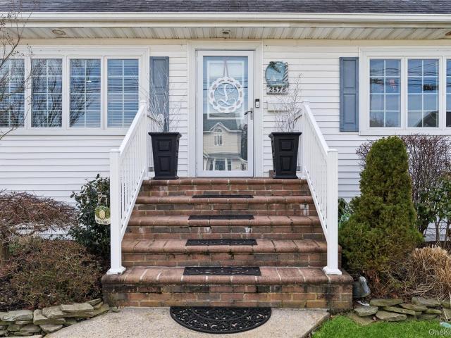 2576 Legion St, Bellmore, NY 11710 | MLS #969273 | Compass