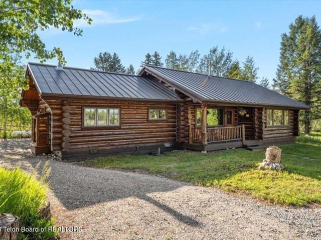 25777 N Yellowstone Trl, Moran, WY 83013