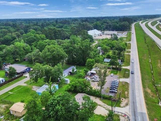 25779 Almarie Dr, New Caney, TX 77357