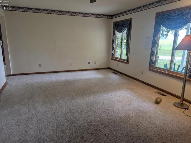 2578 N Township Road 165