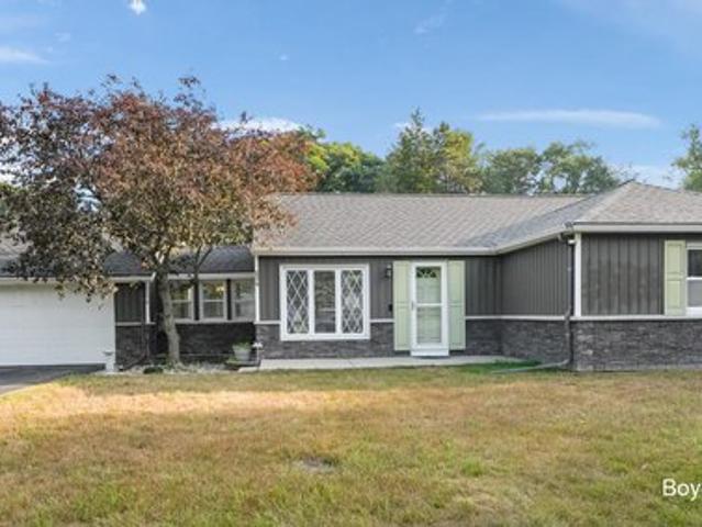 2579 Lynhurst St NE, Belmont, MI 49306