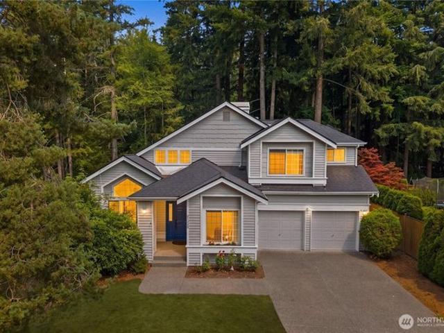 25700 SE 35th Pl, Issaquah, WA 98029