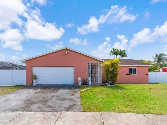 25701 SW 133rd Ct, Homestead, FL 33032
