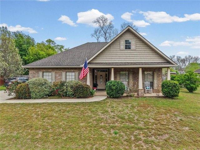 2570 Pecan Pointe Dr, Semmes, AL 36575