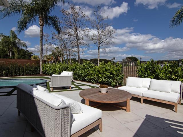 2570 Players Ct, Wellington, FL 33414 | MLS #R11150