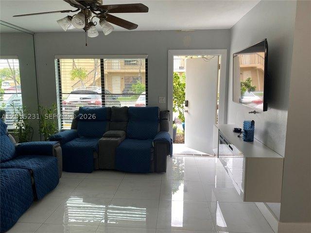2570 W 67th Pl Unit 12 2, Hialeah, FL 33016