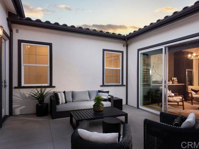2570 woodland heights glen