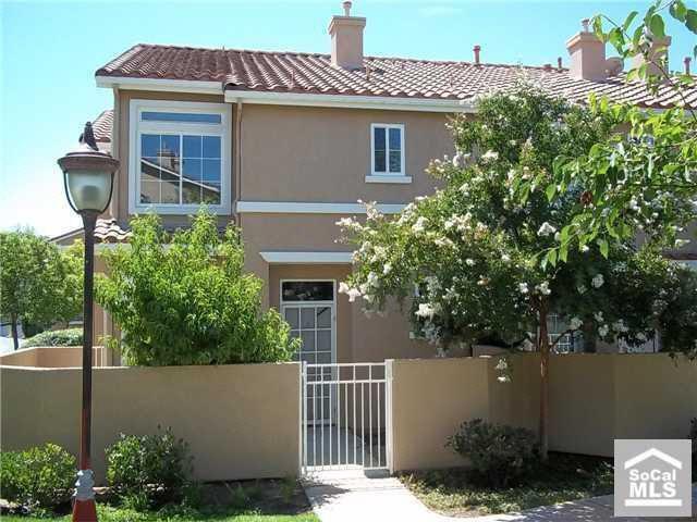 25712 Holiday Cir Apt A, Stevenson Ranch, CA 91381