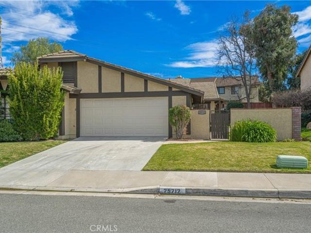 25712 Lupita Dr, Valencia, CA 91355