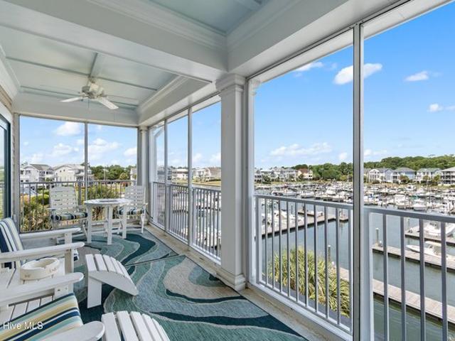 2571 St James Dr SE Unit 306, Southport, NC 28461