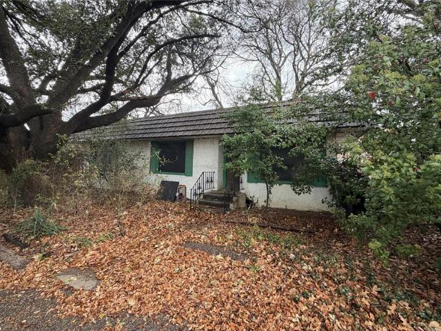2571 Valley View Lane