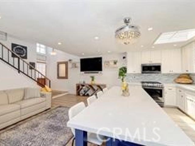 25721 Paseo Colonial