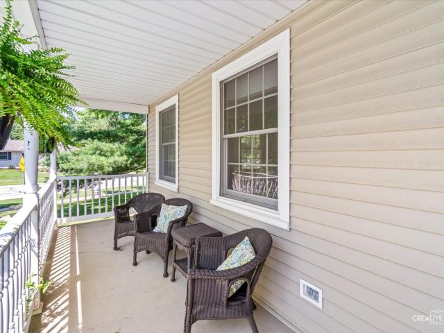 25724 W Cherokee Trail
