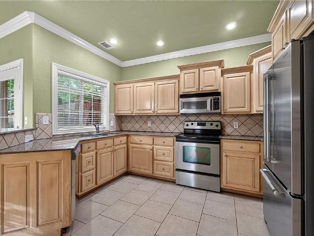 2572 E Turtle Creek Drive