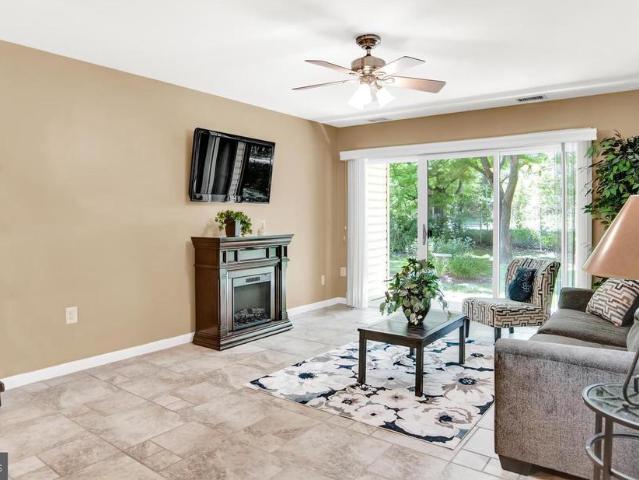 2572 Riva Road # 5B