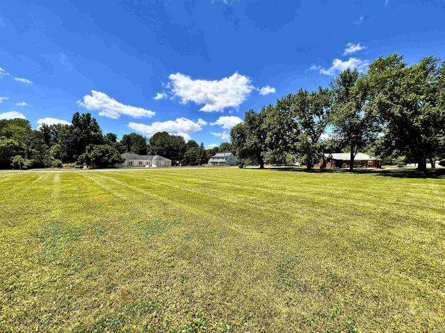 2572 W Ridge Road